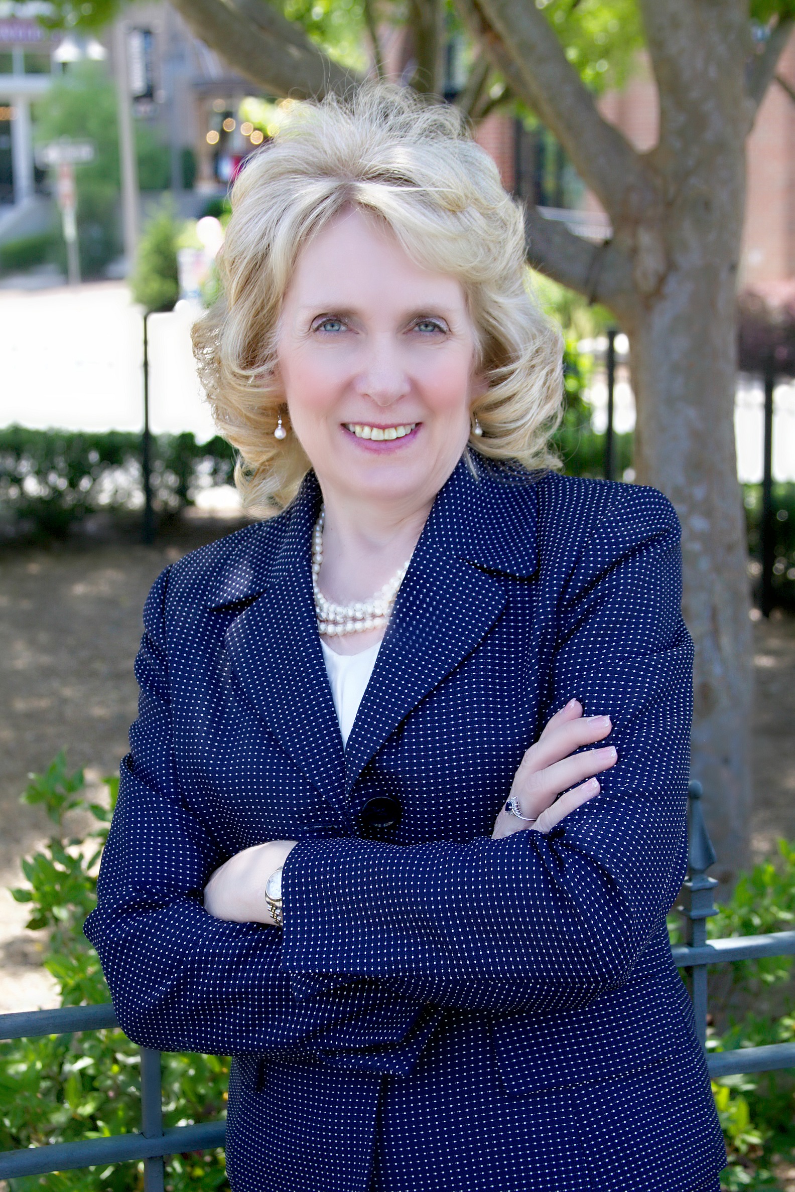 A Conversation With Cynthia L. Simmons - Author Sarah Hamaker